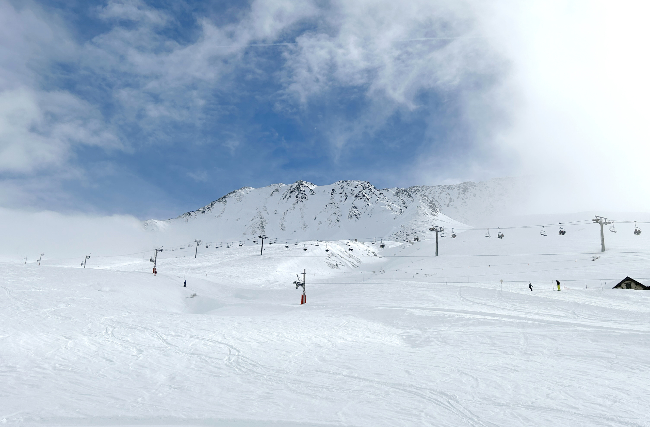 Team building ski trip to Chamonix, France – Creowave